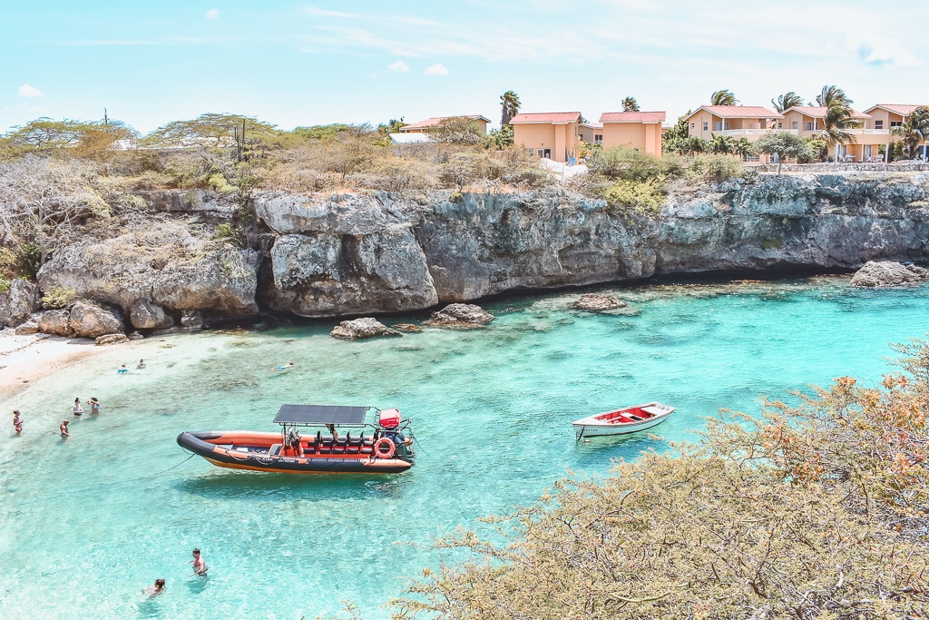 Explore the coast of Curaçao in high speed with Powerboat Caribbean ...